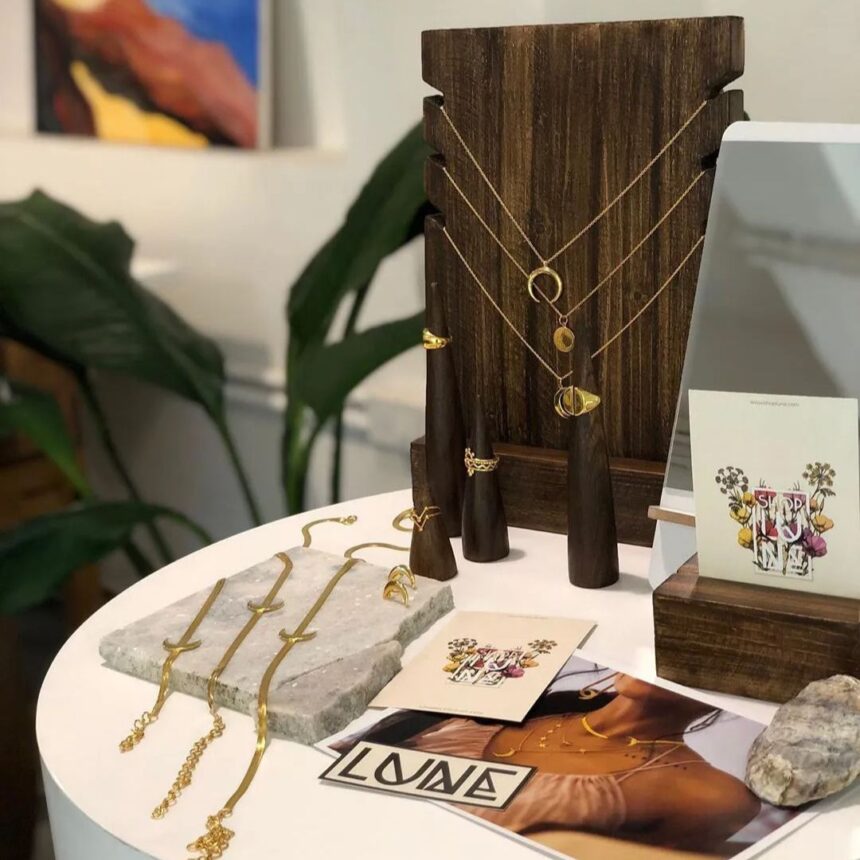 Lune – Blur The Border